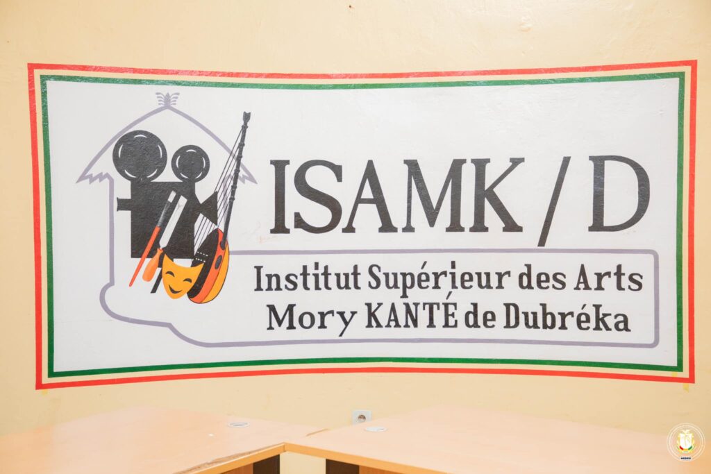 RENTREE UNIVERSITAIRE 2023-2024 : EFFECTIVITE DES COURS A L’ISAMK DE ...